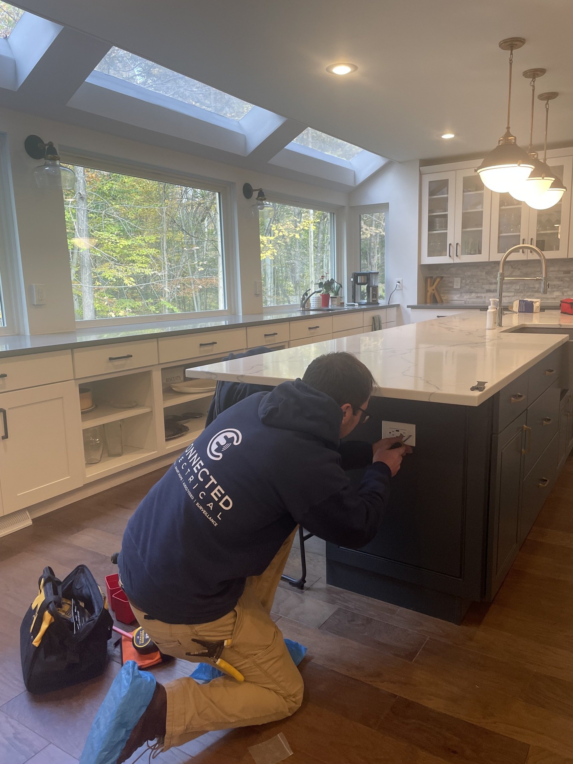 Basic Electrical Services - Connected Electrical - Local & Licensed ...