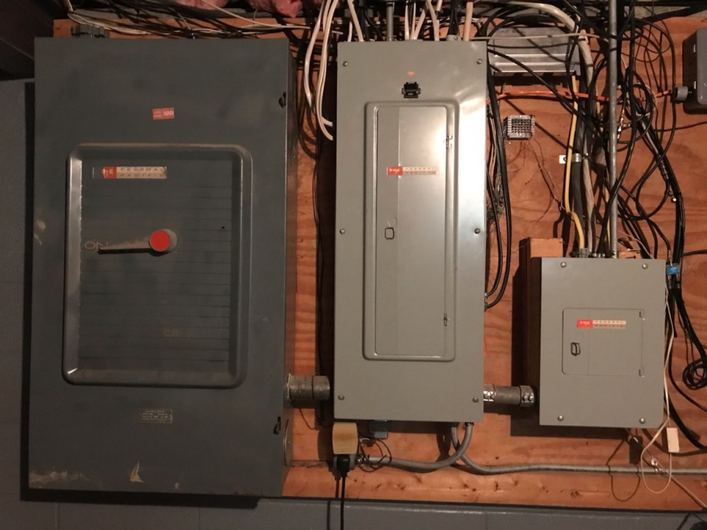 Federal Pacific Electrical Panel Replacement Experts - Connected ...
